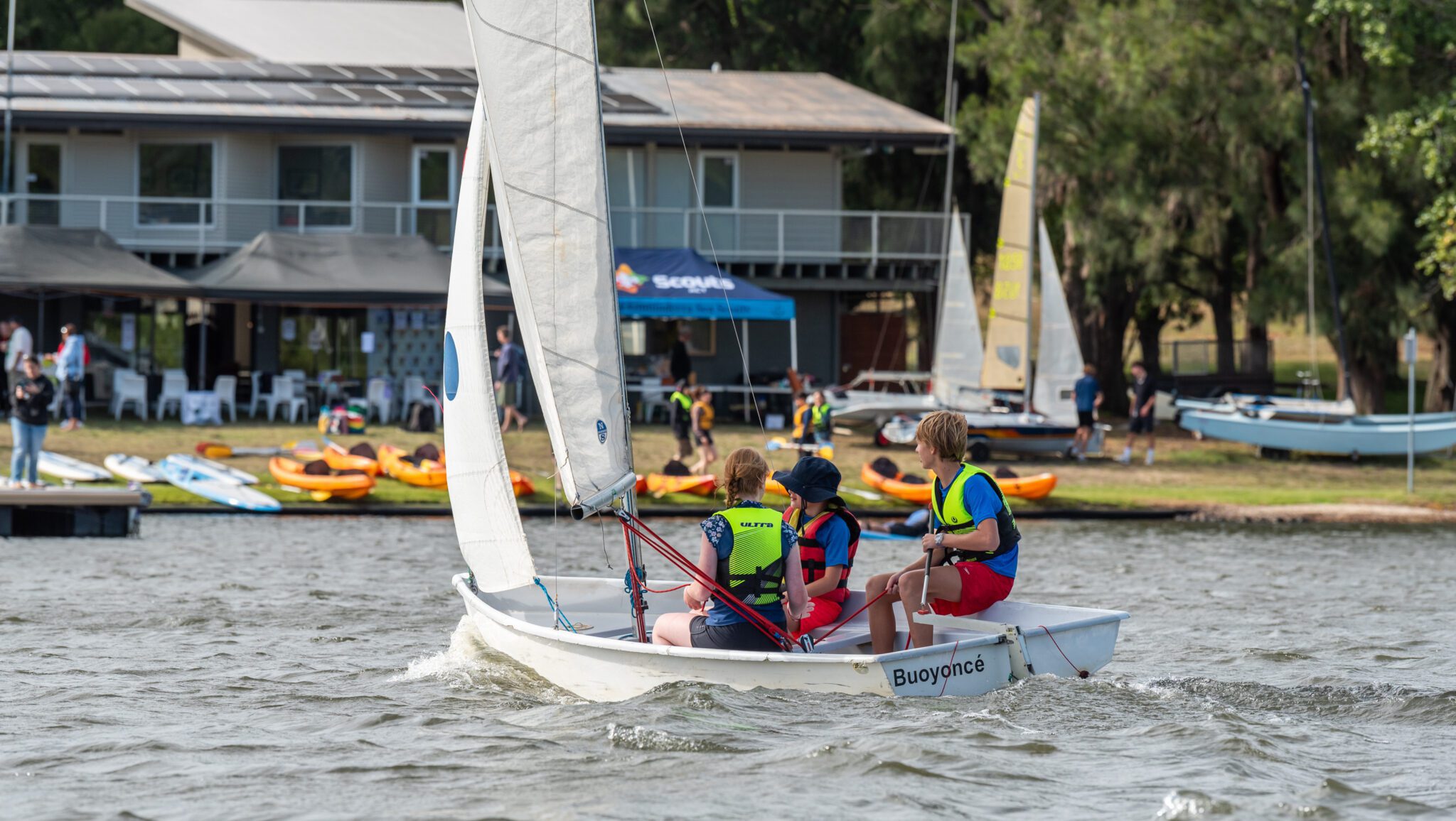 Sailing Club - The Y Canberra Region
